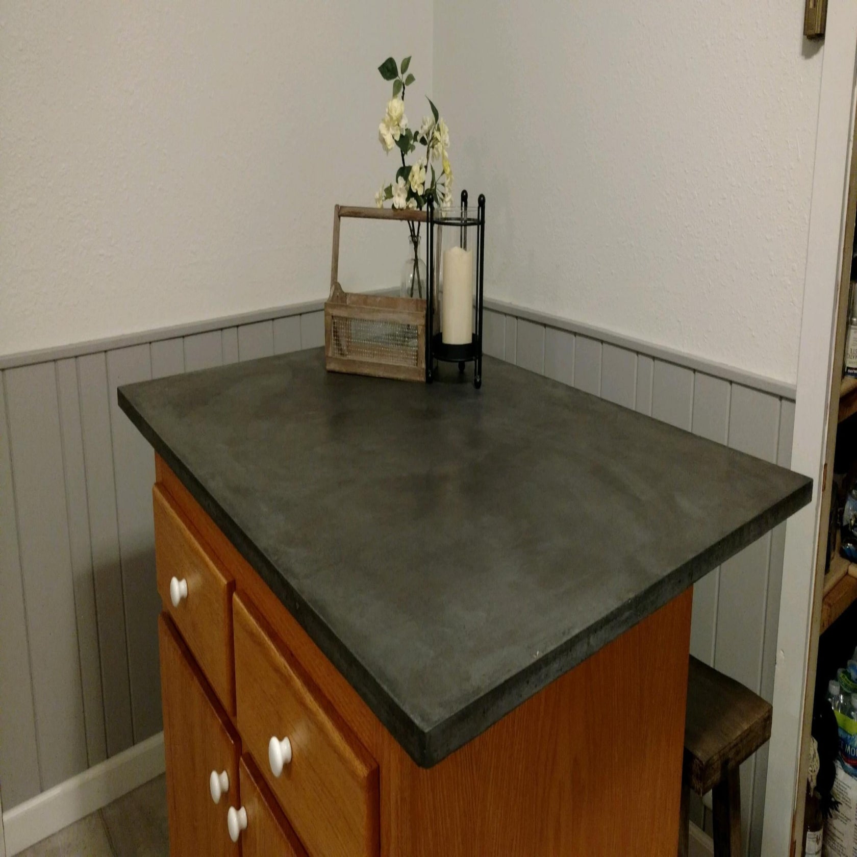 Concrete Counter Tops for Kitchen – Wood and Stone Designs